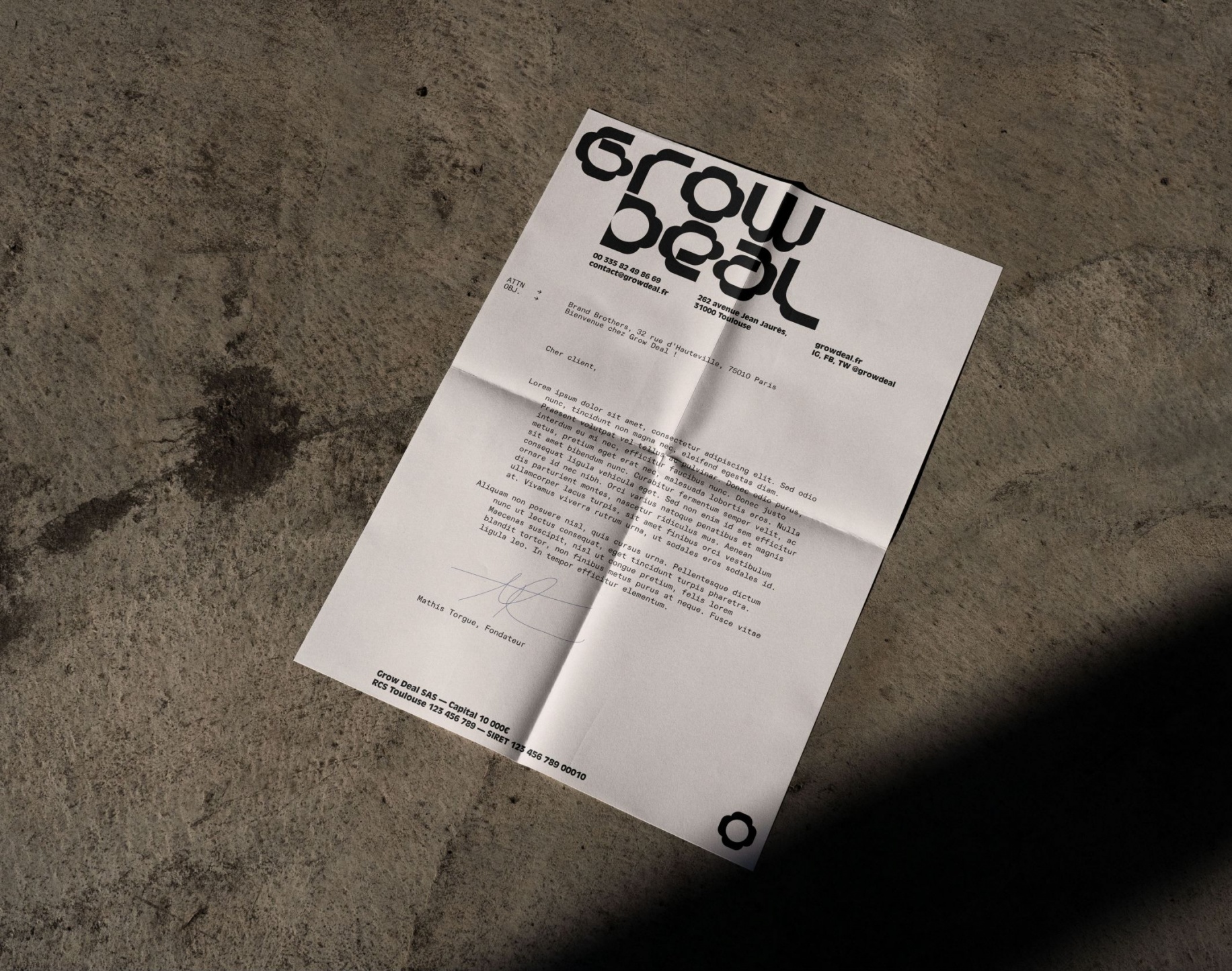 Grow Deal - Branding / Editorial design / Typography / Visual identity